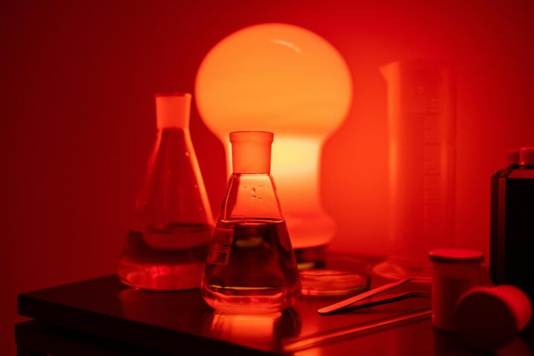Understanding the Three Main Classes of Organic Solvents - Chemical Times